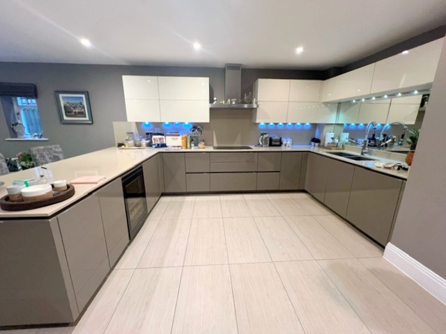 Ex-Display & Used Designer Kitchens For Sale | The Used Kitchen Company