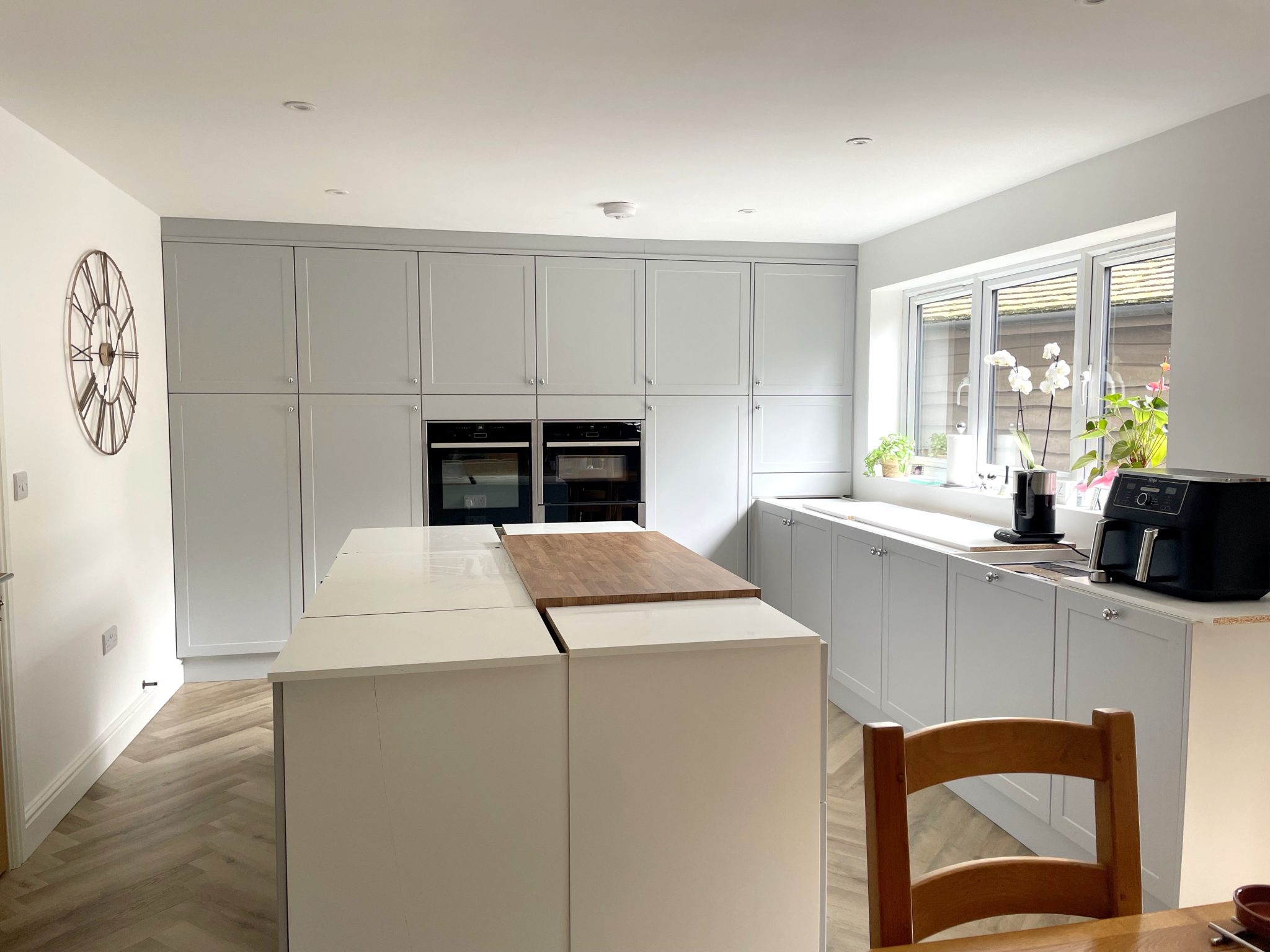 Benchmarx Kitchen with Island and Appliances - Used - The Used Kitchen ...