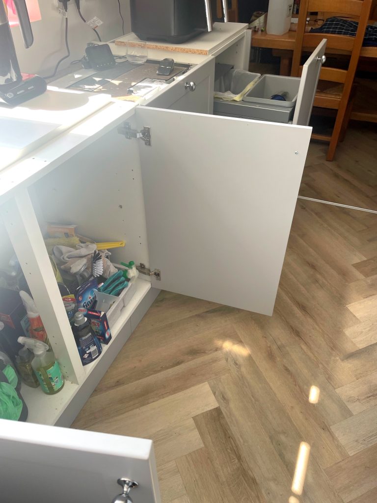 Benchmarx Kitchen with Island and Appliances - Used - The Used Kitchen ...