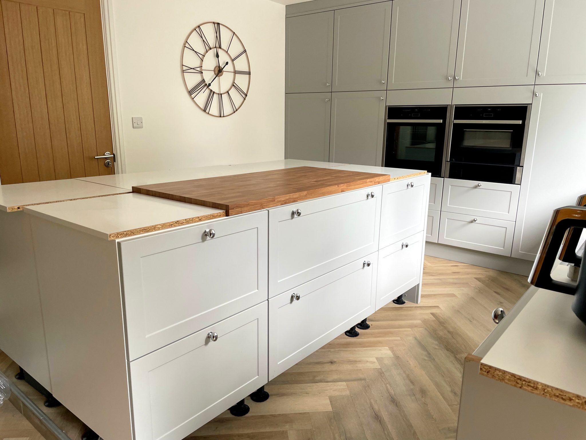 Benchmarx Kitchen with Island and Appliances - Used - The Used Kitchen ...