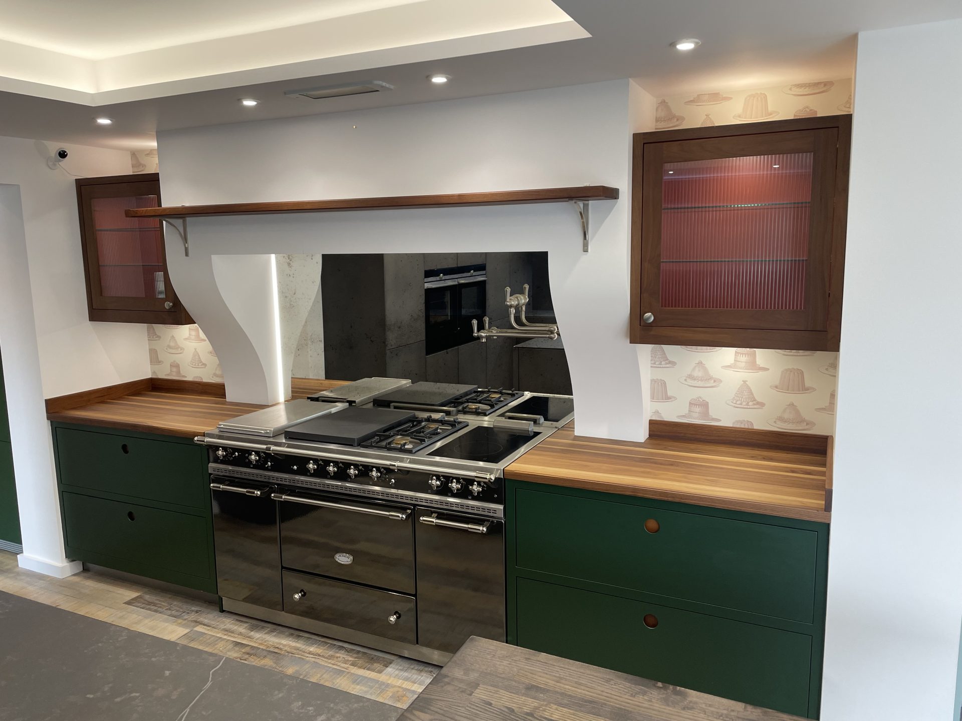 Ex-Display & Used Designer Kitchens For Sale | The Used Kitchen Company
