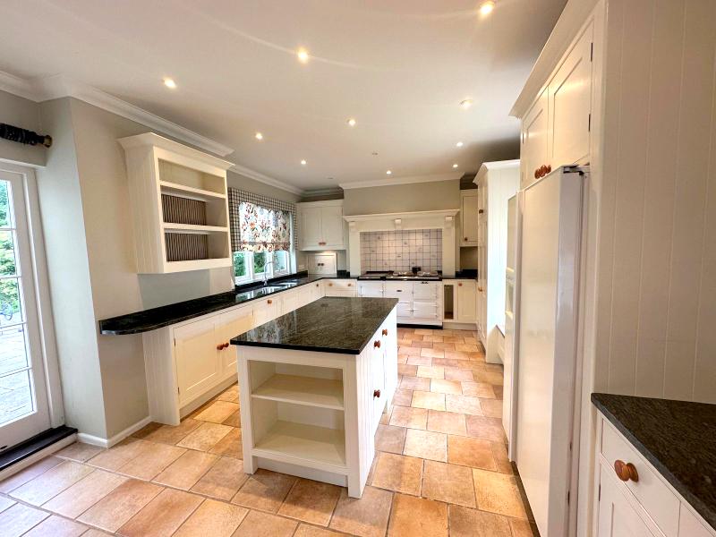 Ex-Display & Used Designer Kitchens For Sale | The Used Kitchen Company