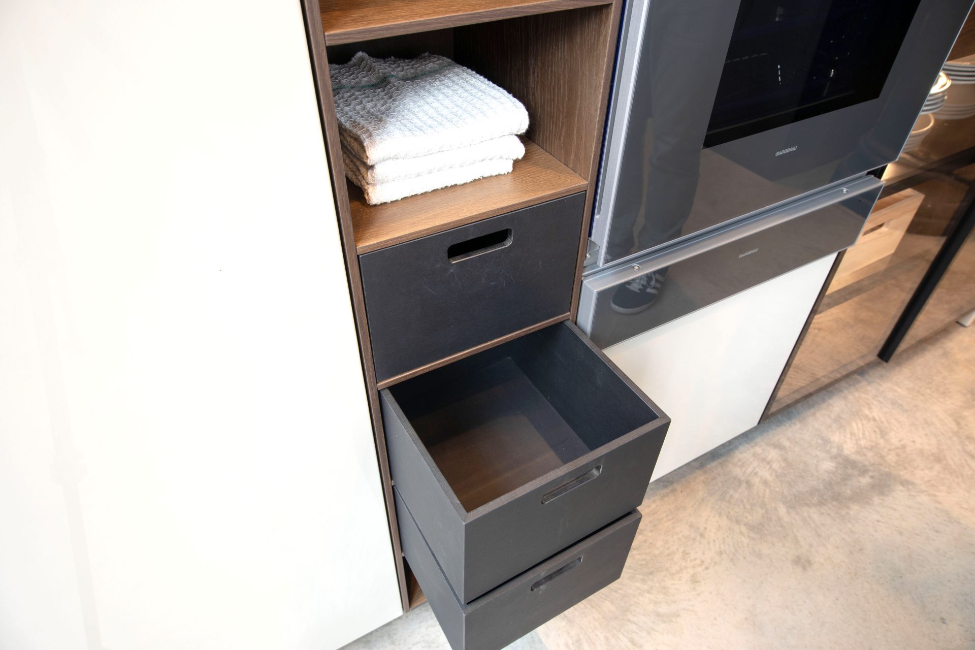 Ex Display Boffi Programma St. Tall Units and Gaggenau Appliances - The ...