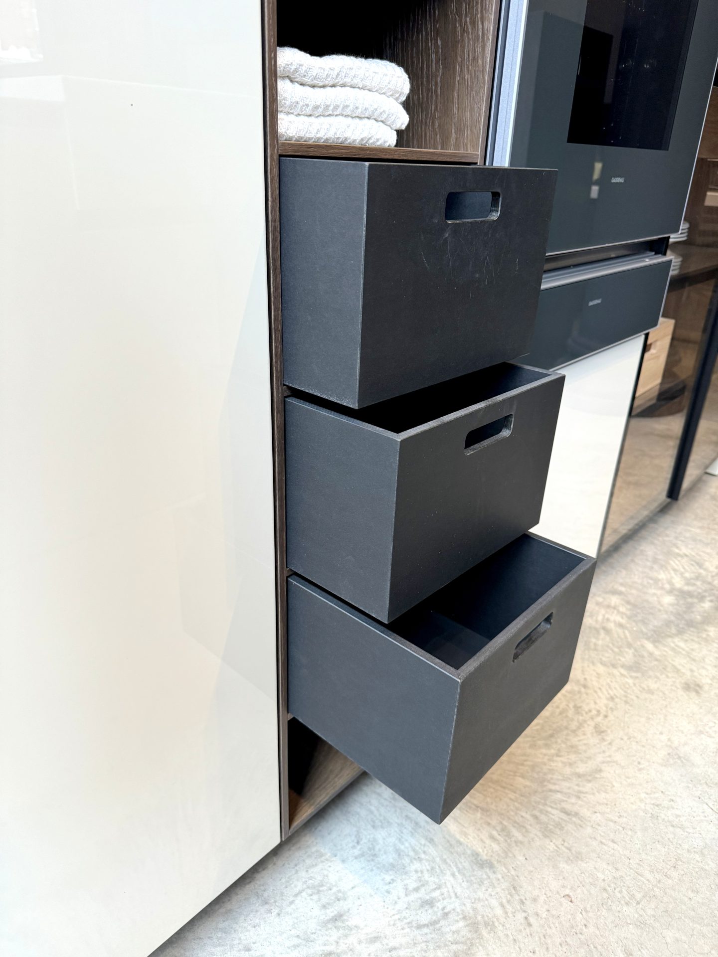 Ex Display Boffi Programma St. Tall Units and Gaggenau Appliances - The ...