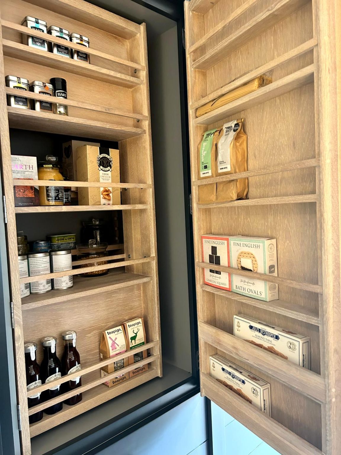 Ex Display Neptune Limehouse Kitchen with Island and Worktops - The ...