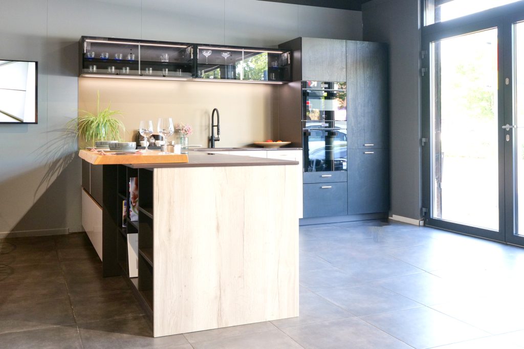 ex display Schmidt Kitchen | The Used Kitchen Company