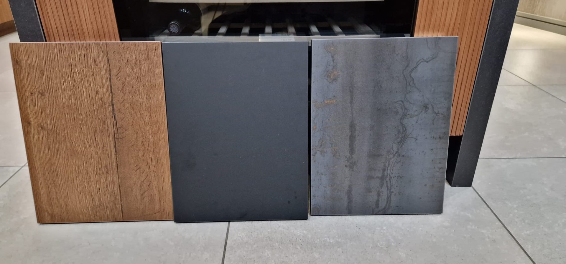 Ex Display Hacker Kitchen with Island and Worktops - The Used Kitchen ...