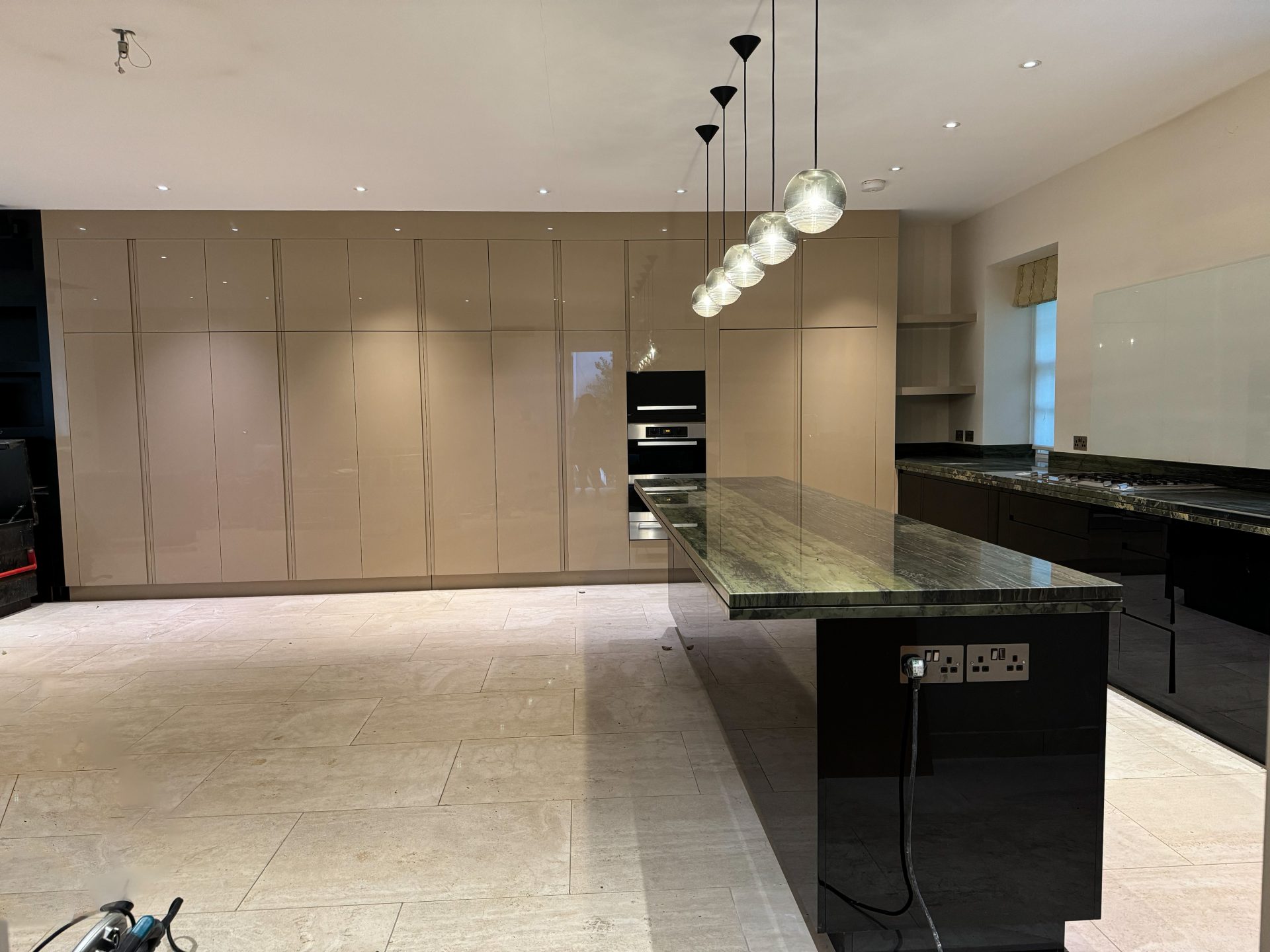 Ex-Display & Used Designer Kitchens For Sale | The Used Kitchen Company