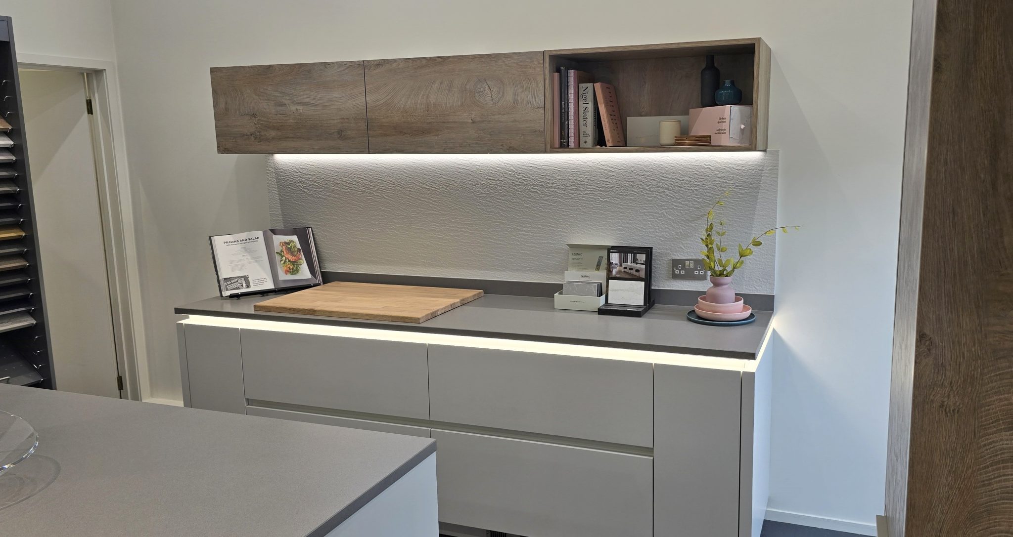 Ex Display Rempp Kitchen With Island and Silestone Worktops - The Used ...