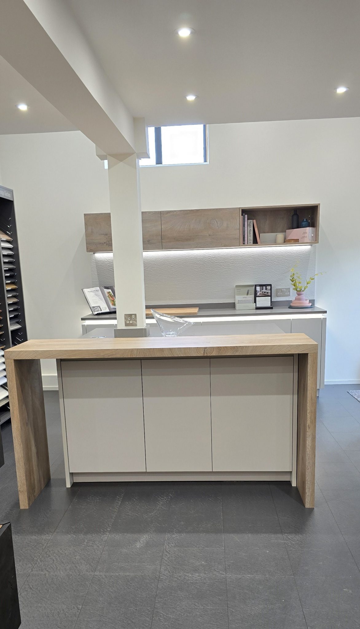 Ex Display Rempp Kitchen With Island and Silestone Worktops - The Used ...