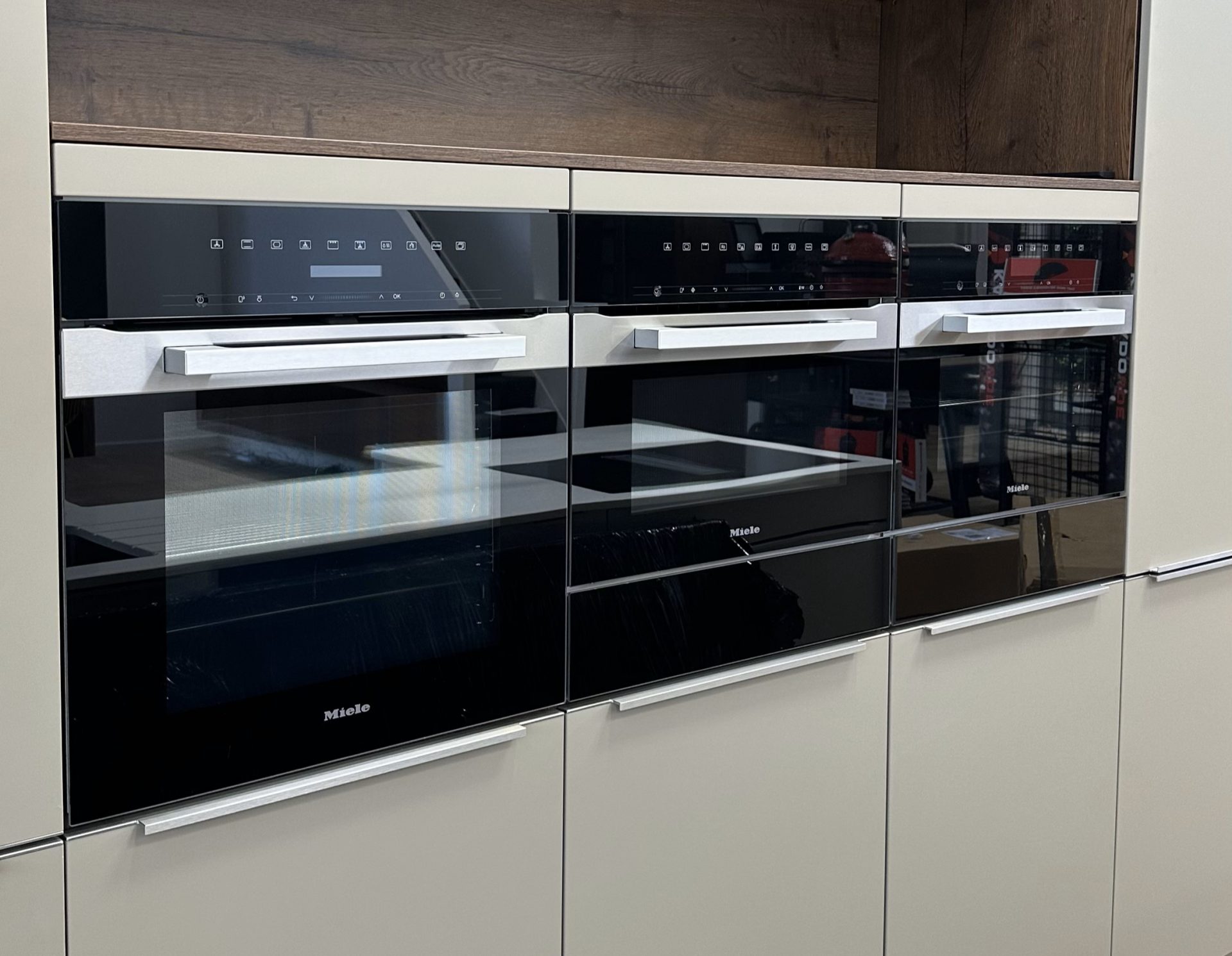 Brand New and Ex Display Appliances incl. Wolf, Siemens, Neff and ...