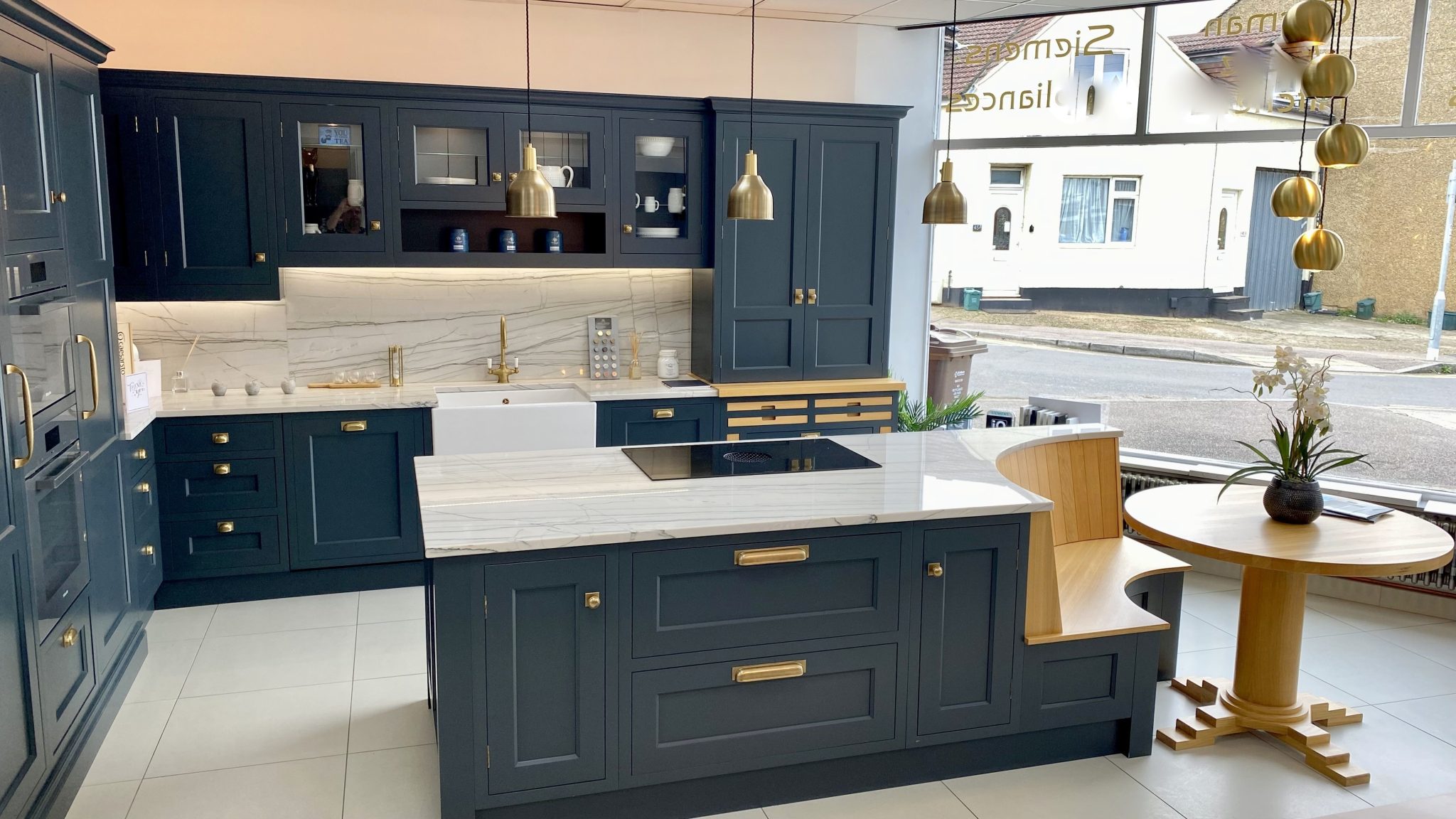 Ex Display Bespoke In-frame Chamfered Shaker Kitchen With Island ...