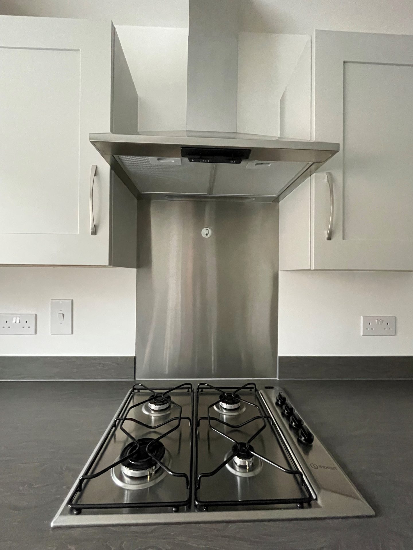 Symphony Kitchen With Worktops and Some Appliances - Used - The Used ...