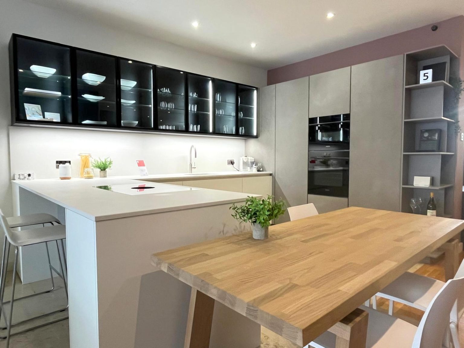 Ex-Display & Used Designer Kitchens For Sale | The Used Kitchen Company