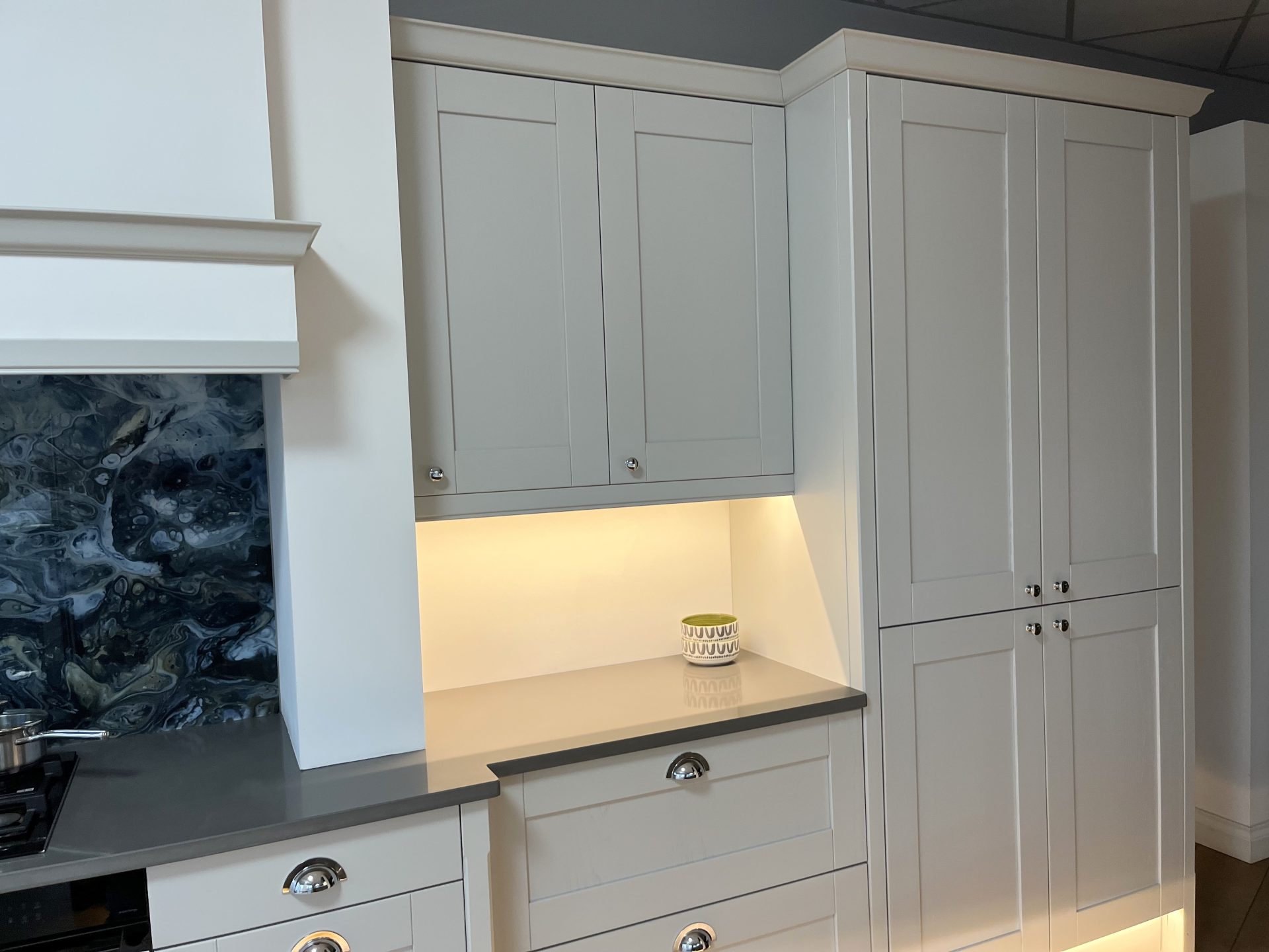 Ex Display Daval Kitchen With Quartz Worktops - The Used Kitchen Company