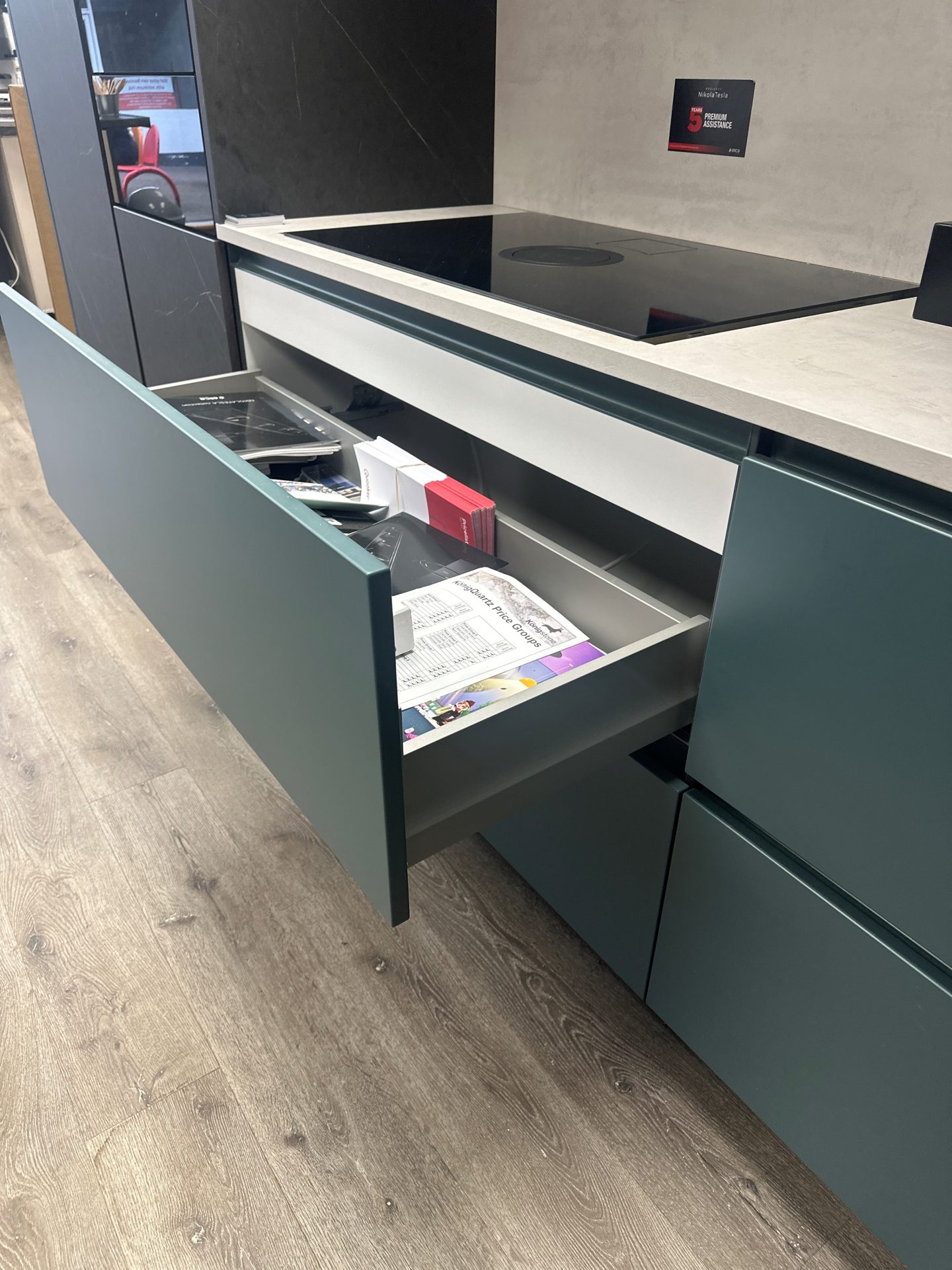 Ex Display Hacker Kitchen With Worktops - The Used Kitchen Company