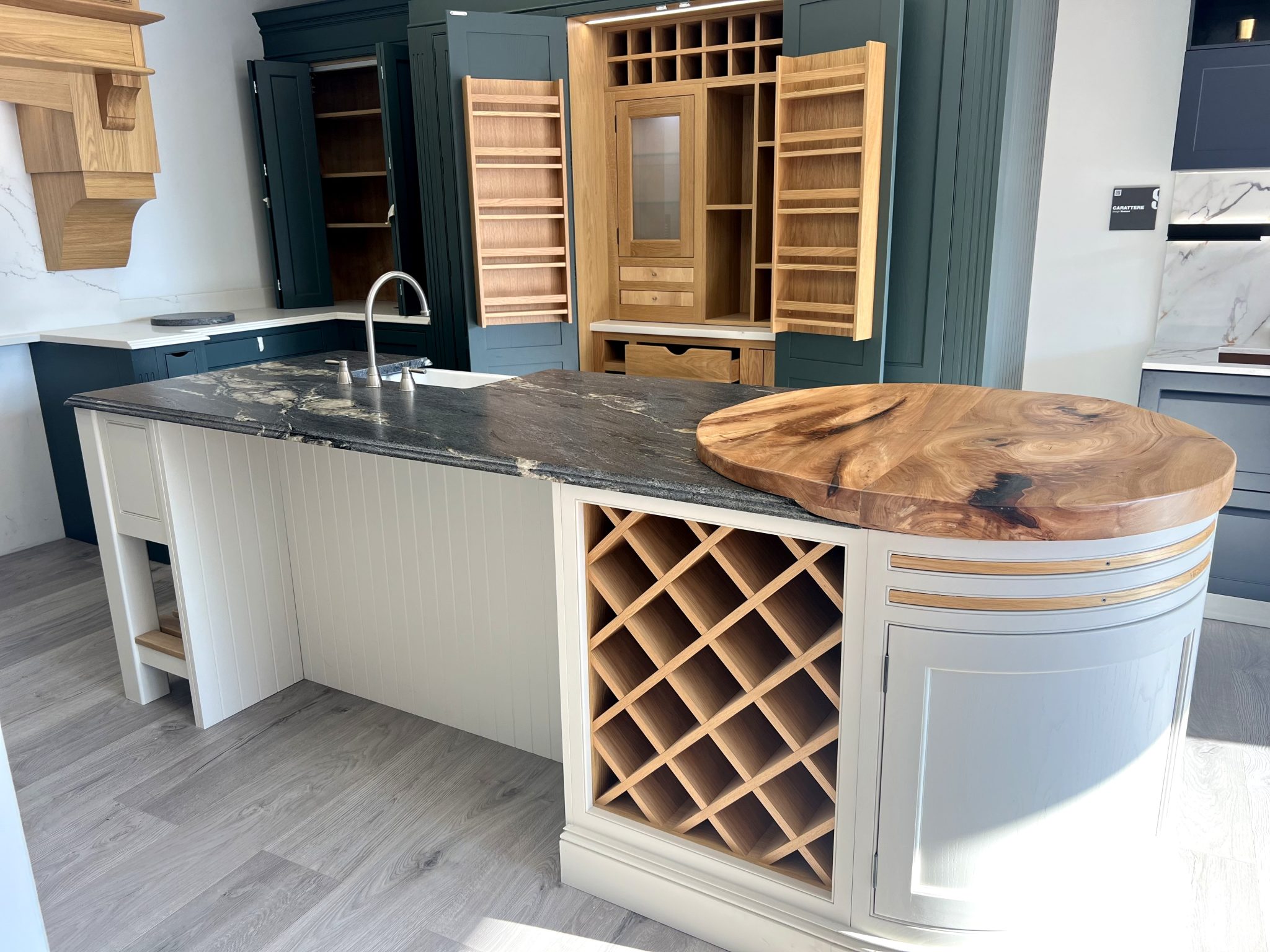 The Used Kitchen Company ] Ex Display Ashley Ann Kitchen