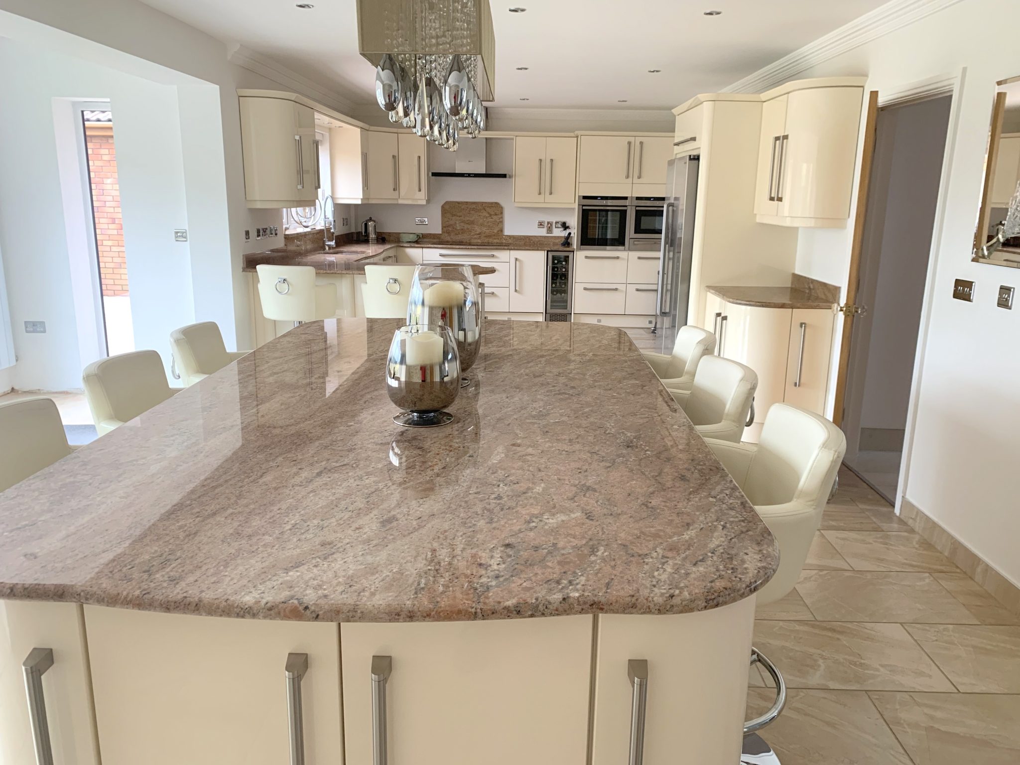 Ex-Display & Used Designer Kitchens For Sale | The Used Kitchen Company