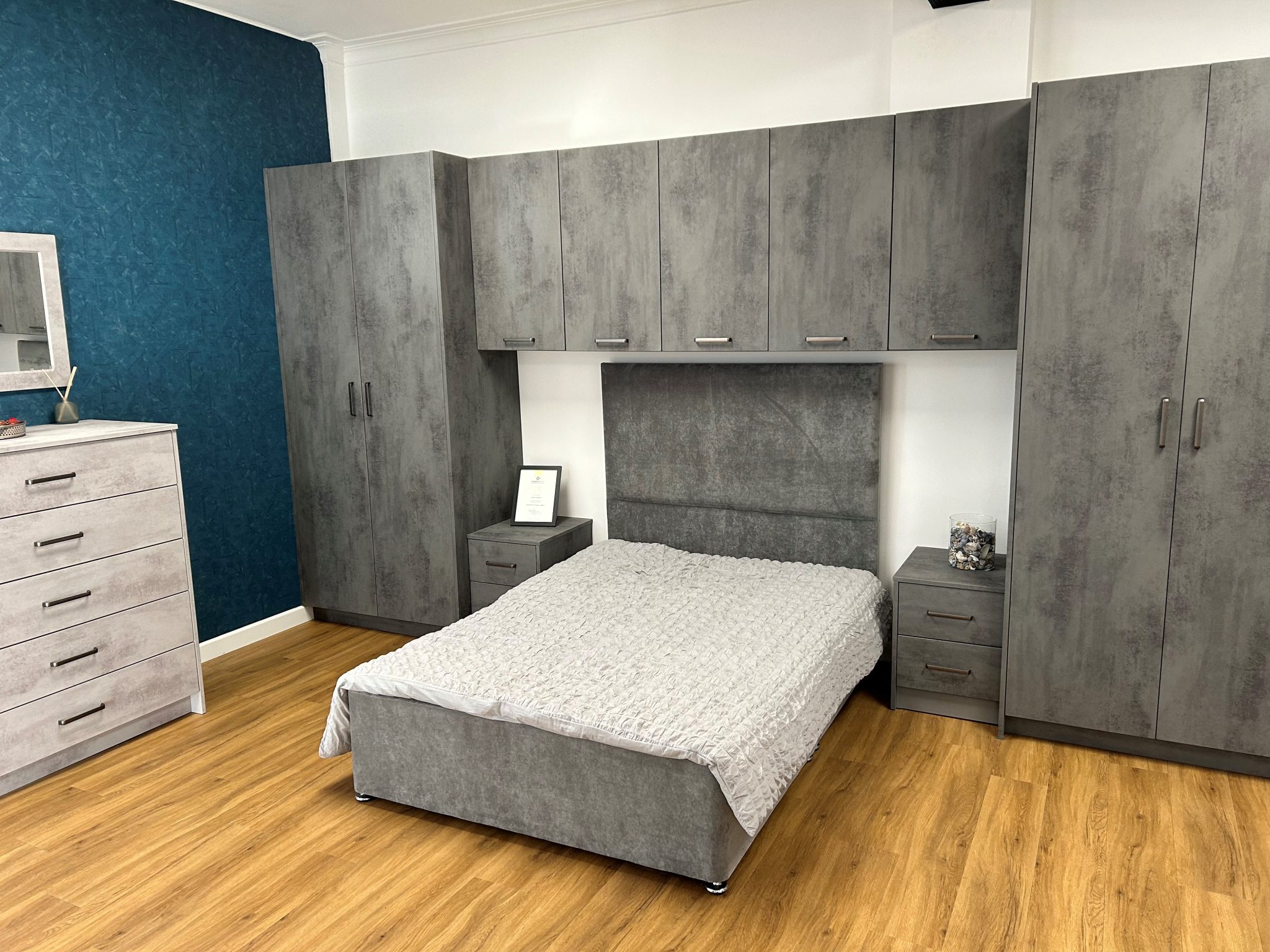 Second Hand Furniture - Wardrobes, Bedrooms & Bathrooms