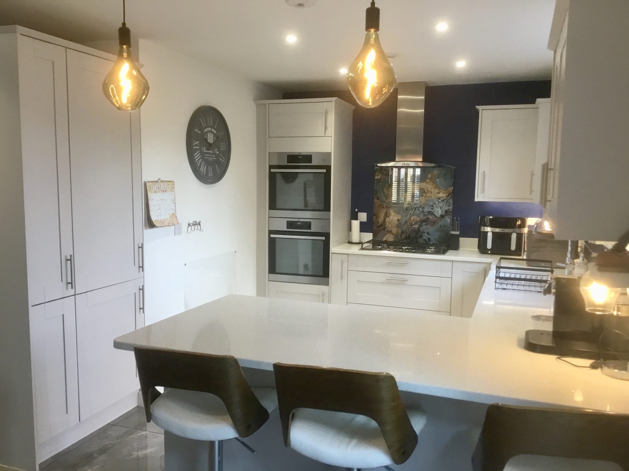 Benchmarx Shaker Style Kitchen With Quartz Worktops - USED - The Used ...