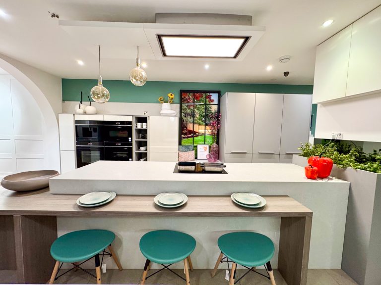 Ex-Display & Used Designer Kitchens For Sale | The Used Kitchen Company