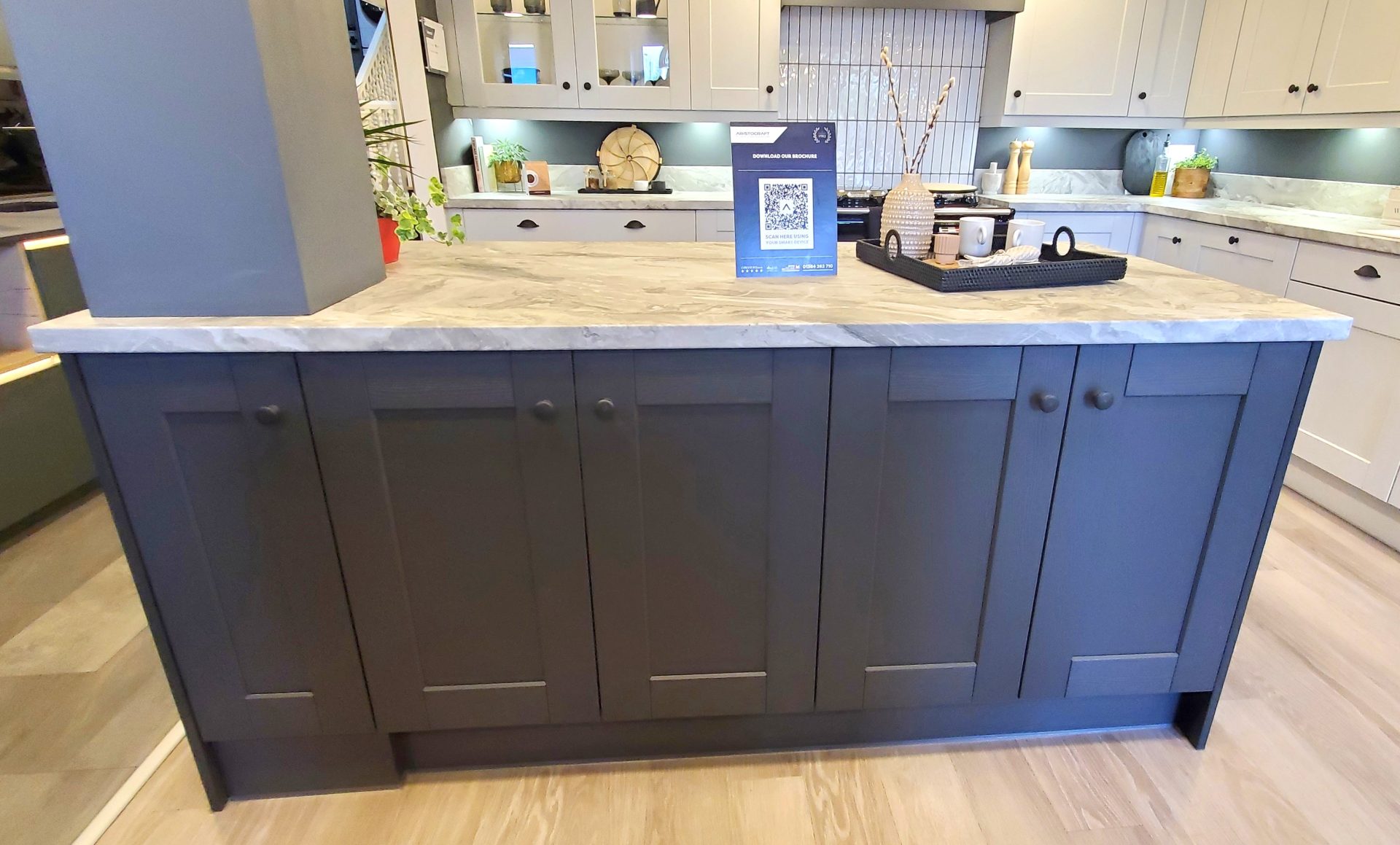 Ex Display Kitchen Stori Belsay Kitchen with Island and Laminate ...