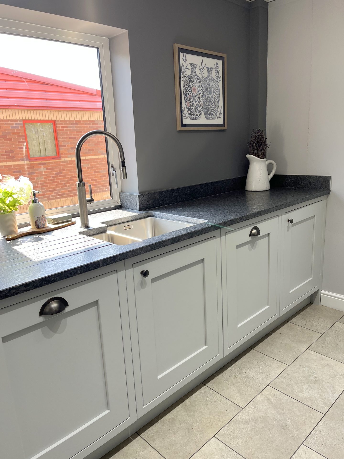 Ex Display Daval Kitchen With Island | The Used Kitchen Company