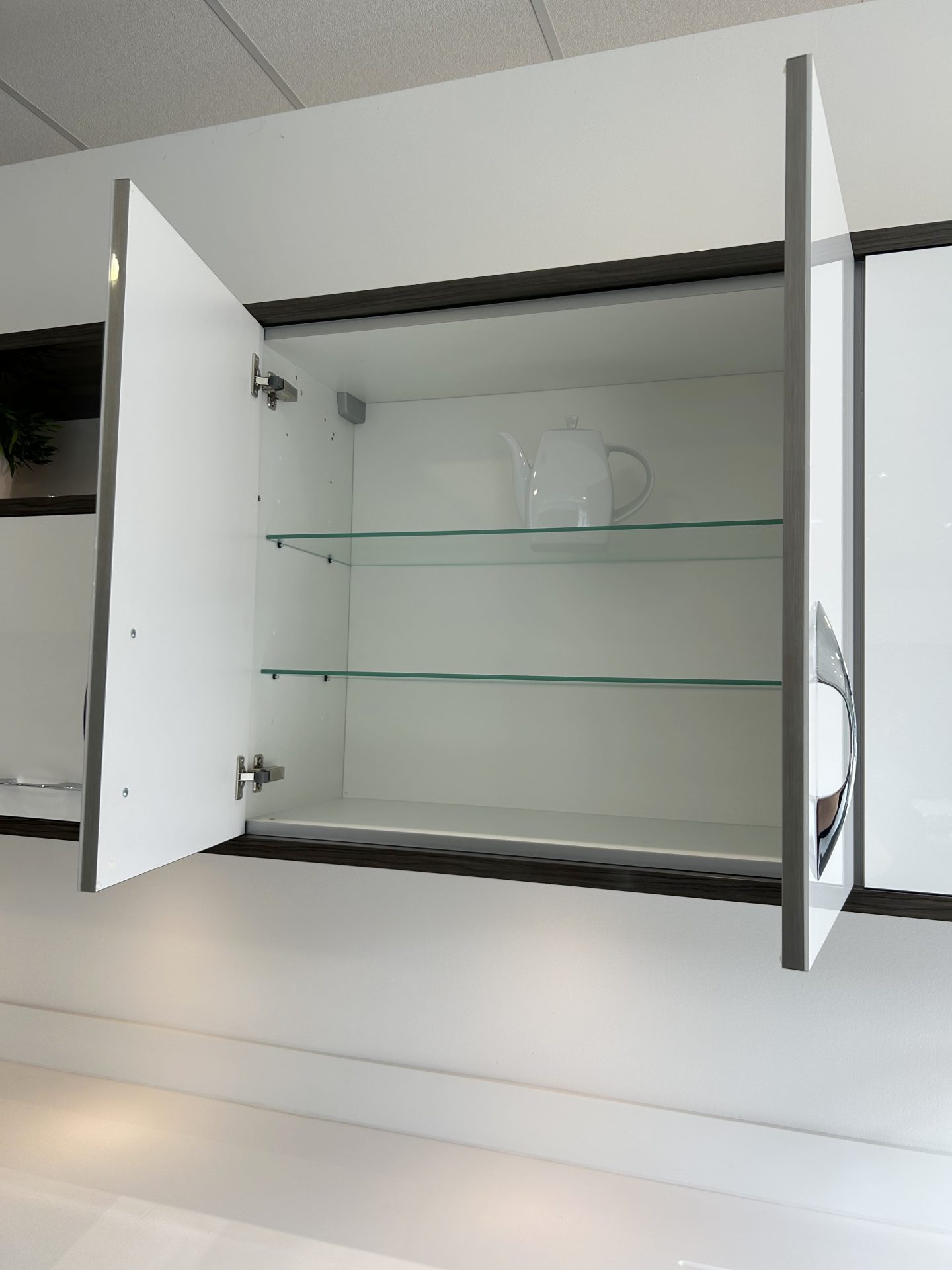 The Used Kitchen Company } Ex Display Magnet Blue Kitchen