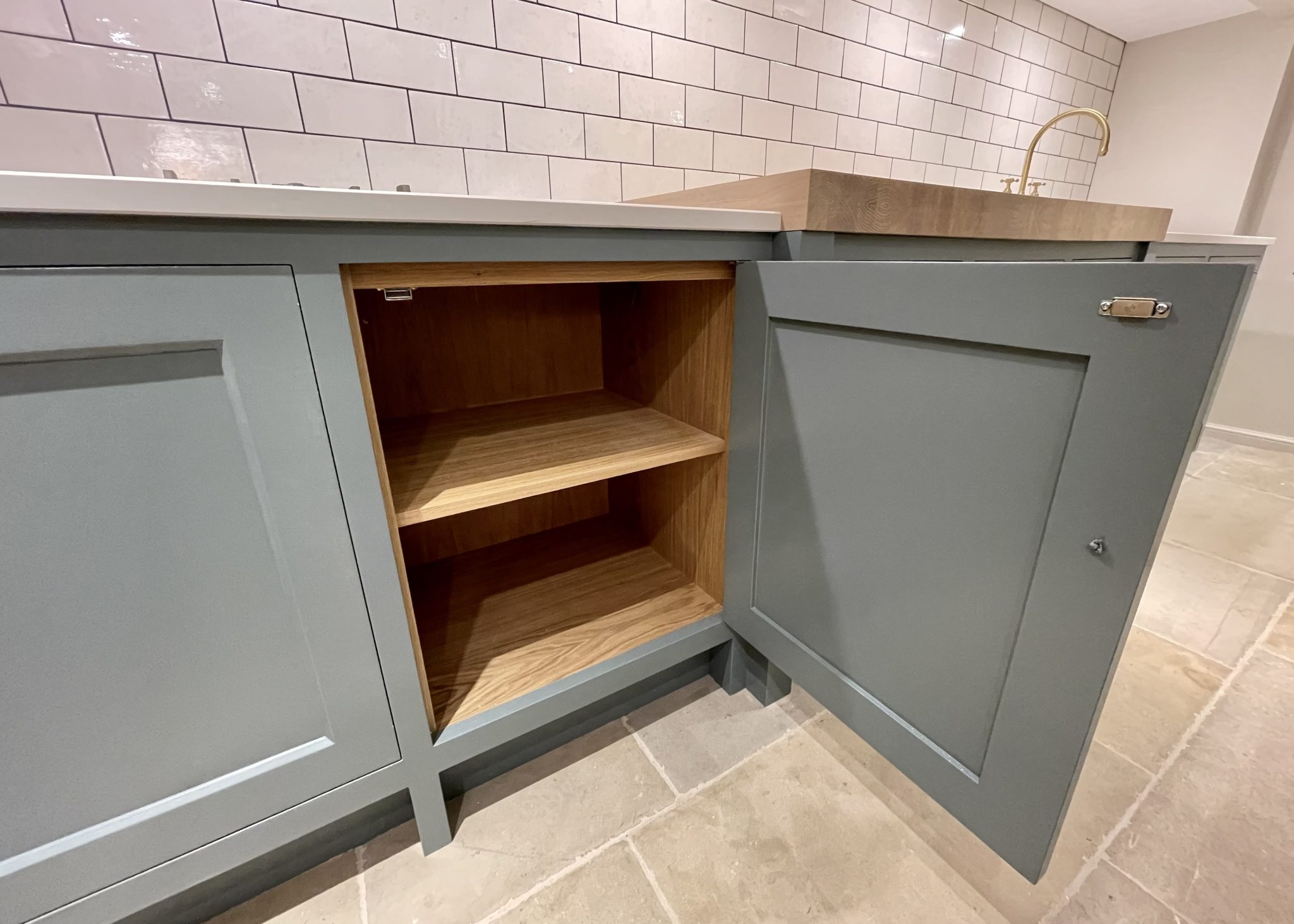 Ex Display Inframe Georgian Kitchen – Bespoke & Painted