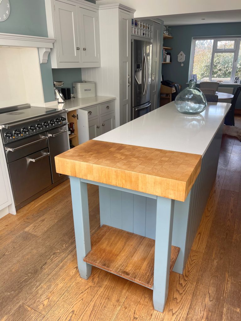 John Lewis Of Hungerford Painted Kitchen With Island, Silestone ...