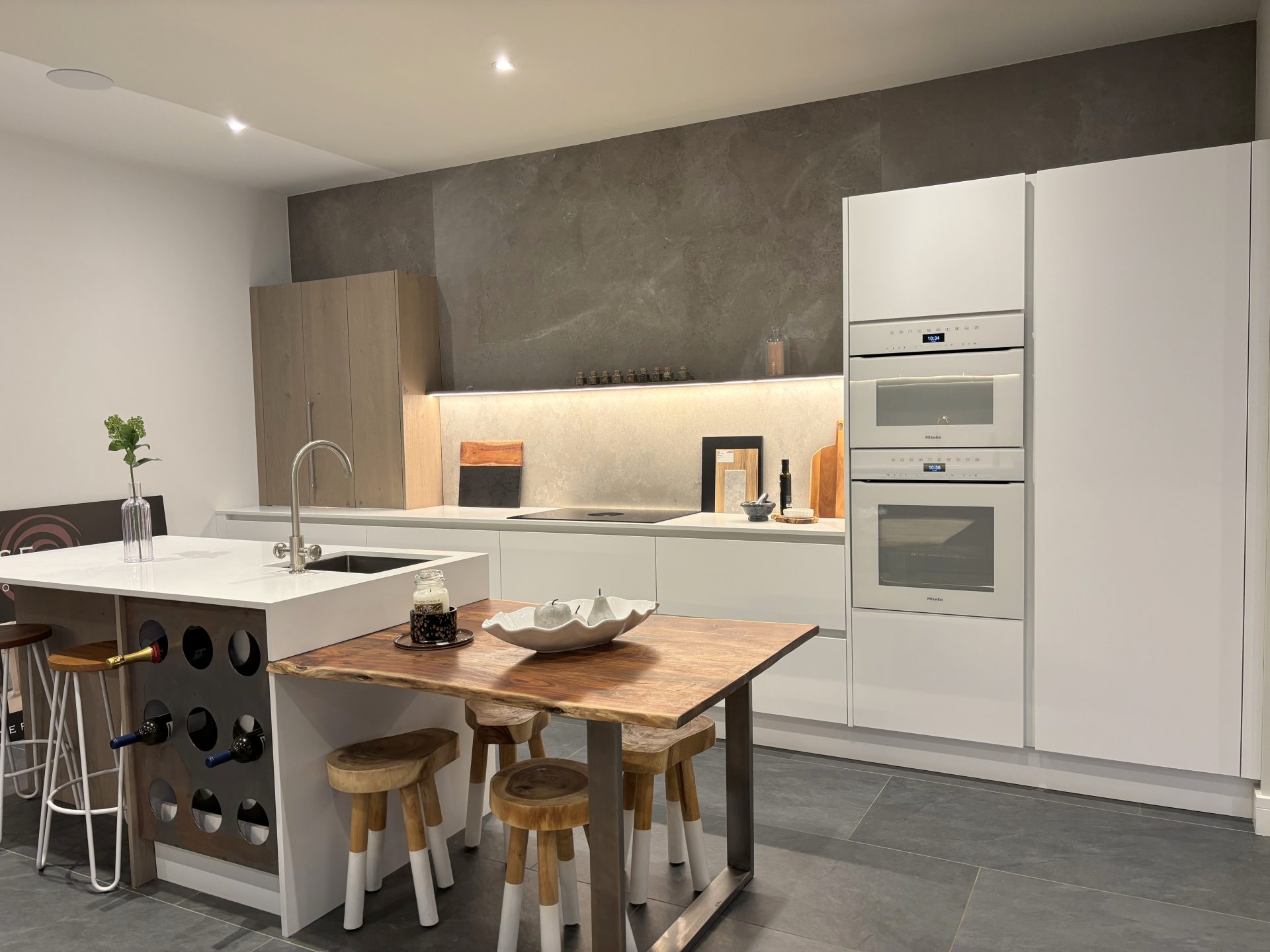 Ex-Display & Used Designer Kitchens For Sale | The Used Kitchen Company