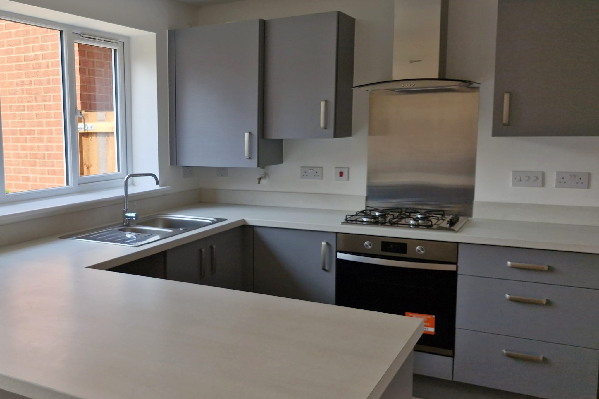 Symphony Kitchen With Worktops and Some Appliances - Used - The Used ...