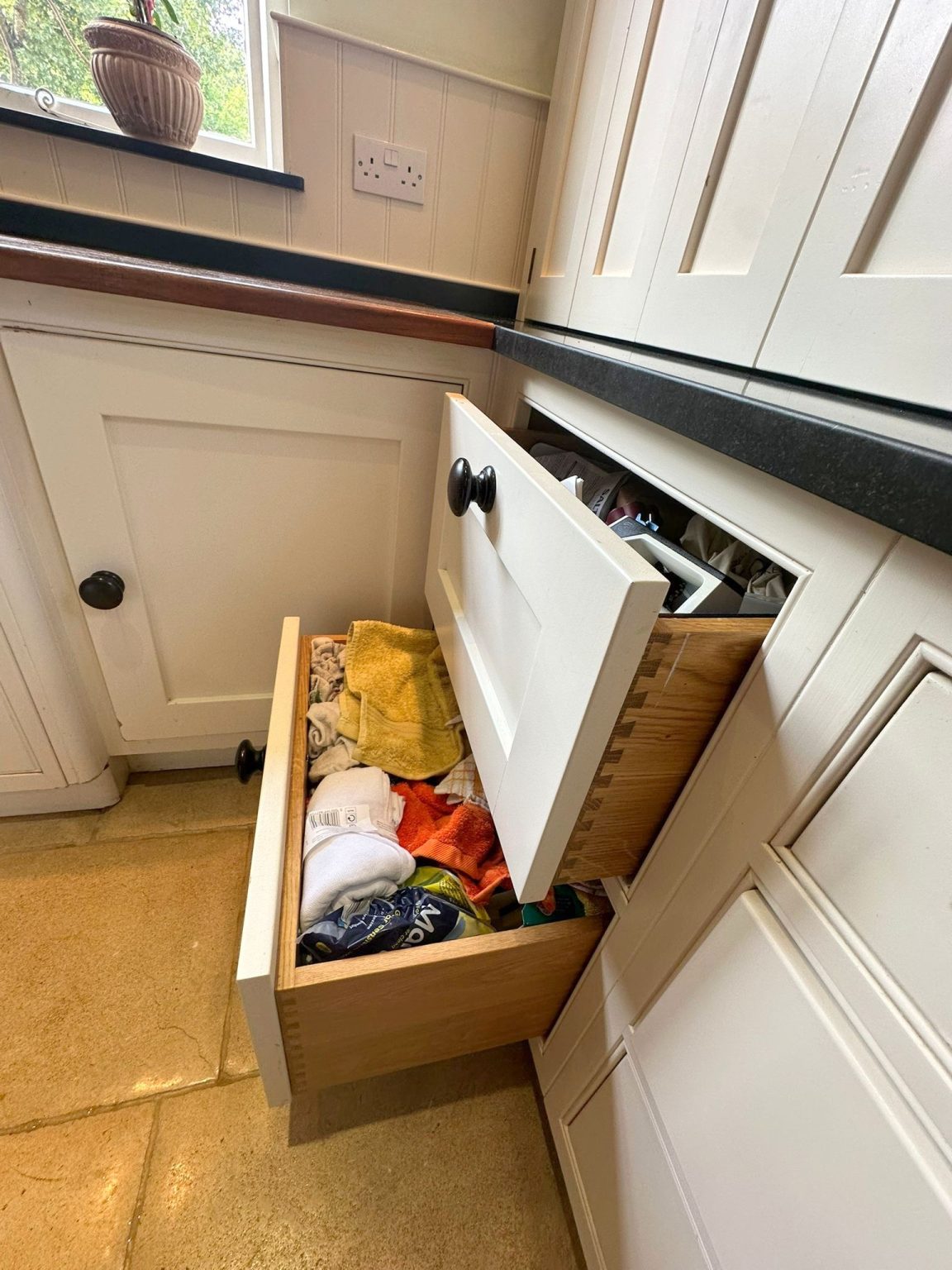 Painted Martin Moore Kitchen With Island, Worktops and Appliances ...