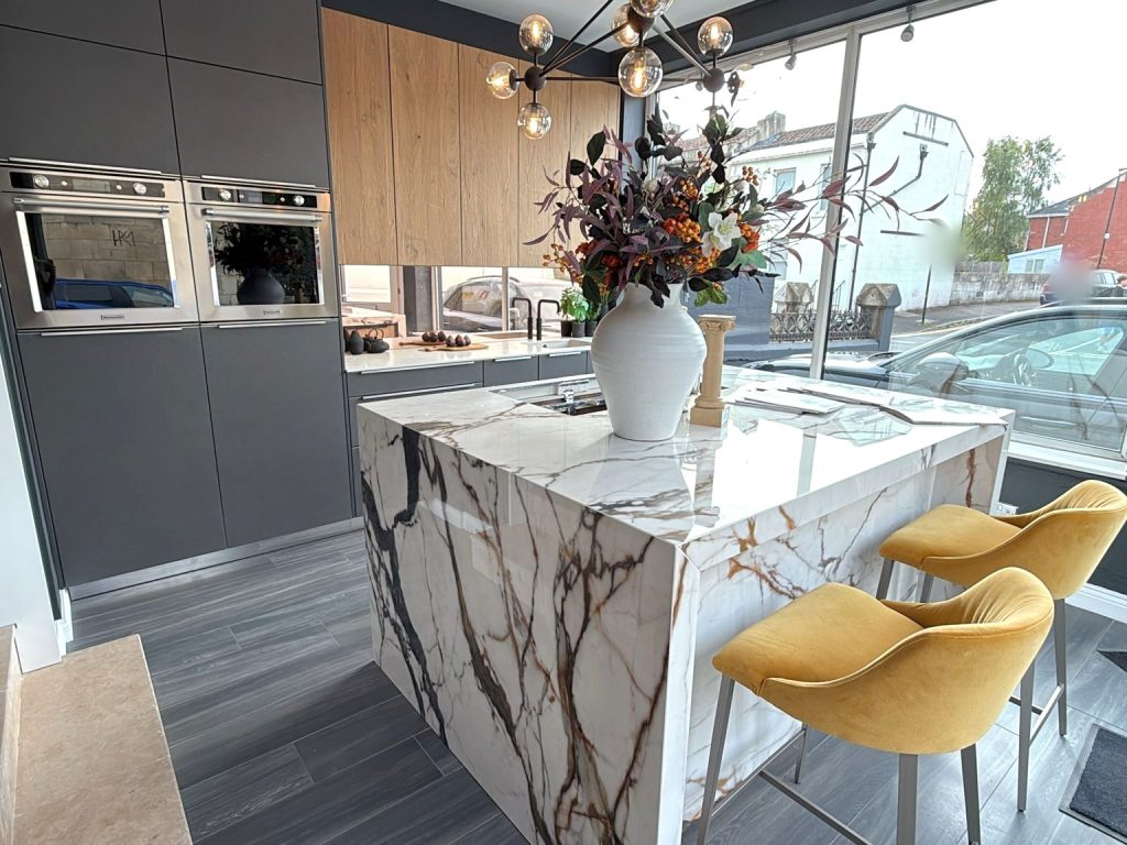 Buy & Sell Hacker Kitchens | Used & Ex-Display