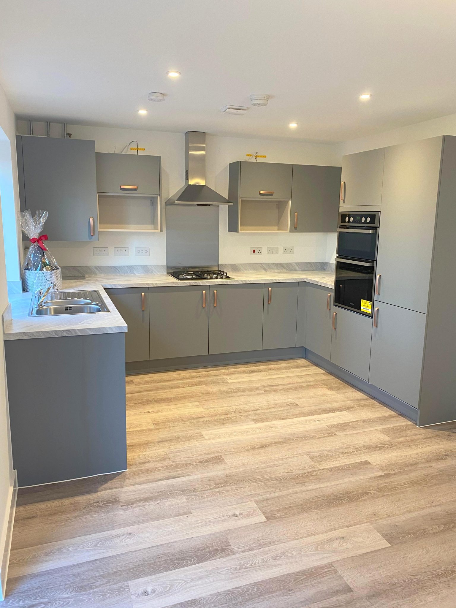 Symphony Kitchen With Worktops | The Used Kitchen Company