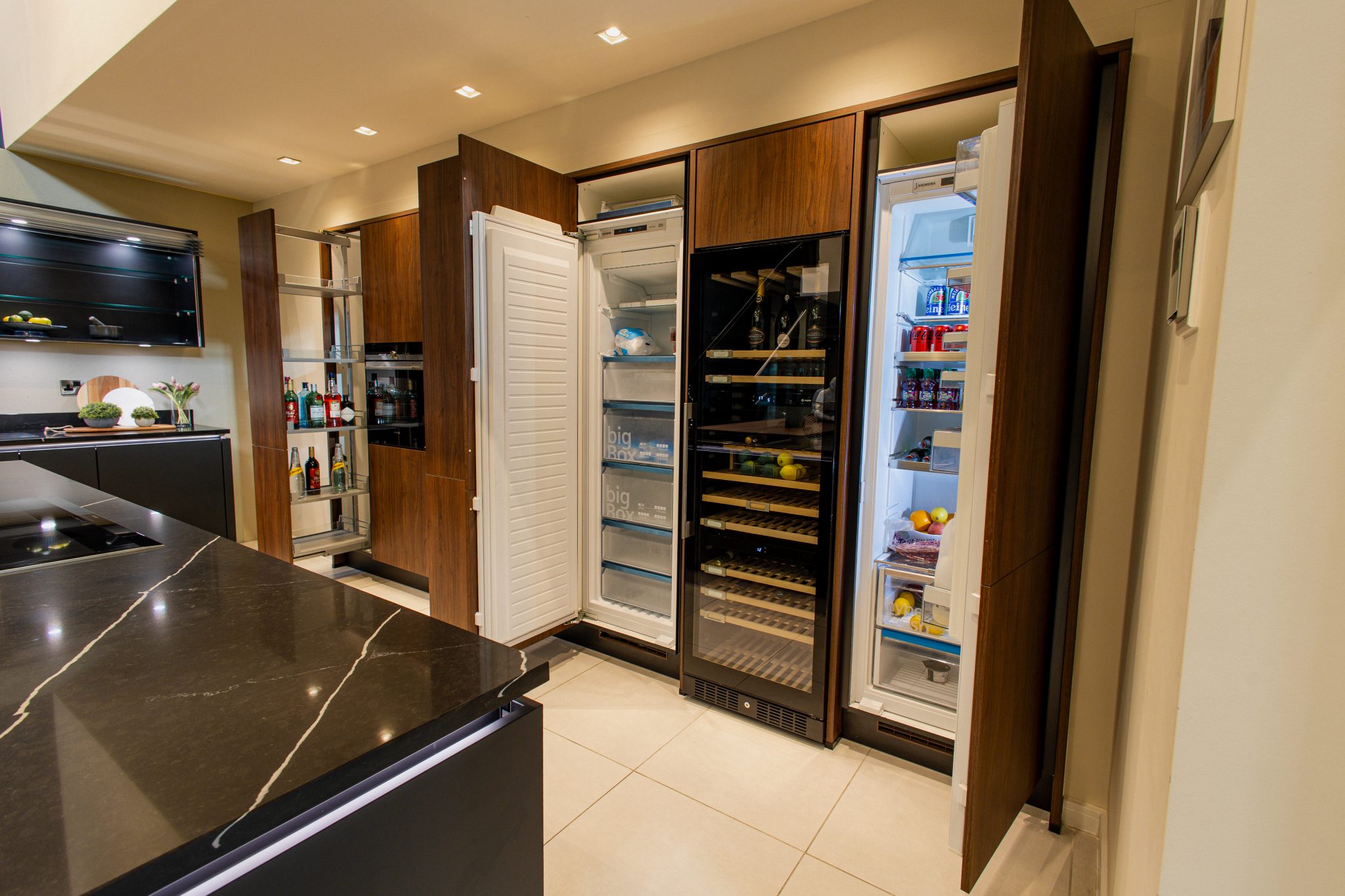 Ex Display Nobilia Kitchen With Island, Worktops and Appliances - The ...