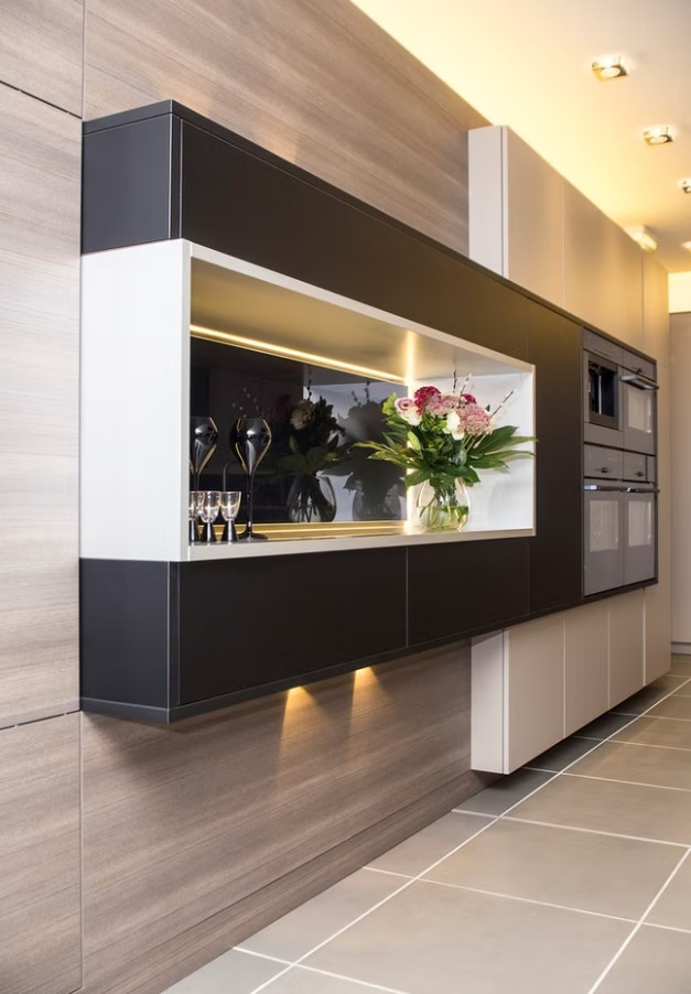 Ex Display Poggenpohl Segmento Kitchen with Sensa Matrix Leather Table ...