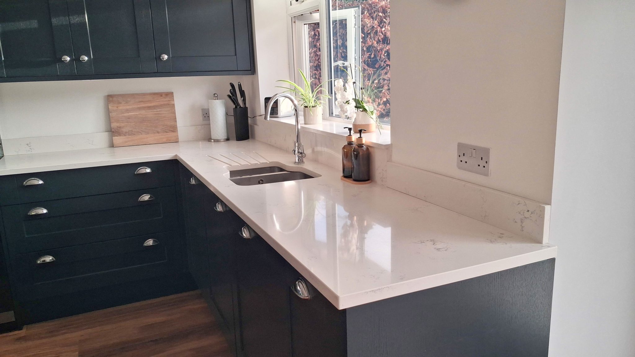 Howdens Kitchen With Island, Worktops and Some Appliances - Used - The ...