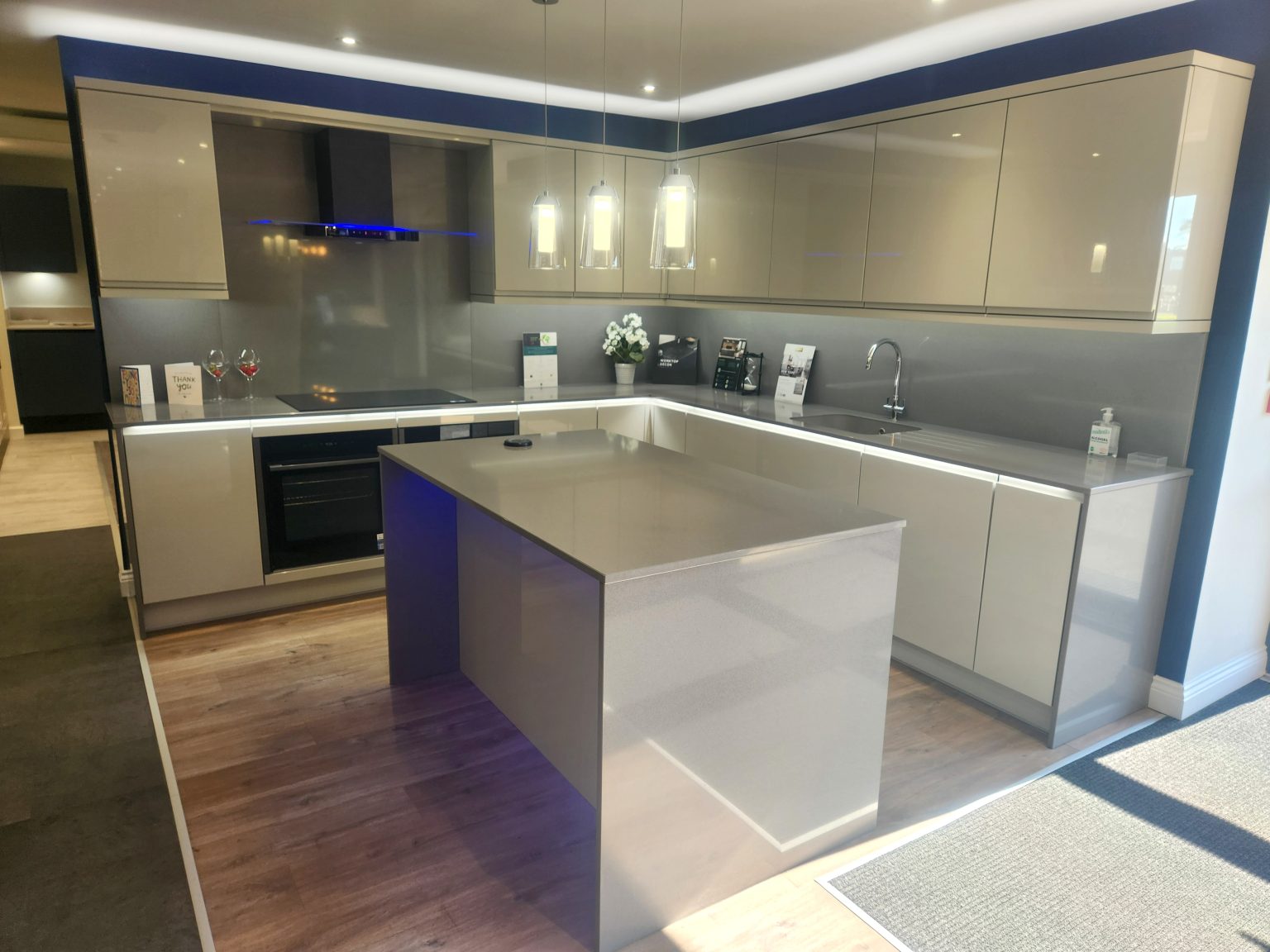 Buy Symphony Kitchens | The Used Kitchen Company