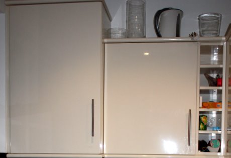 Approx 3yrs Old Howden's Kitchen, Worktops And Some Appliances
