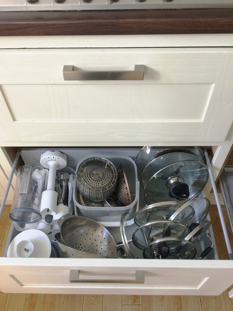 Howdens Tewkesbury Antique Kitchen ] The Used Kitchen Company