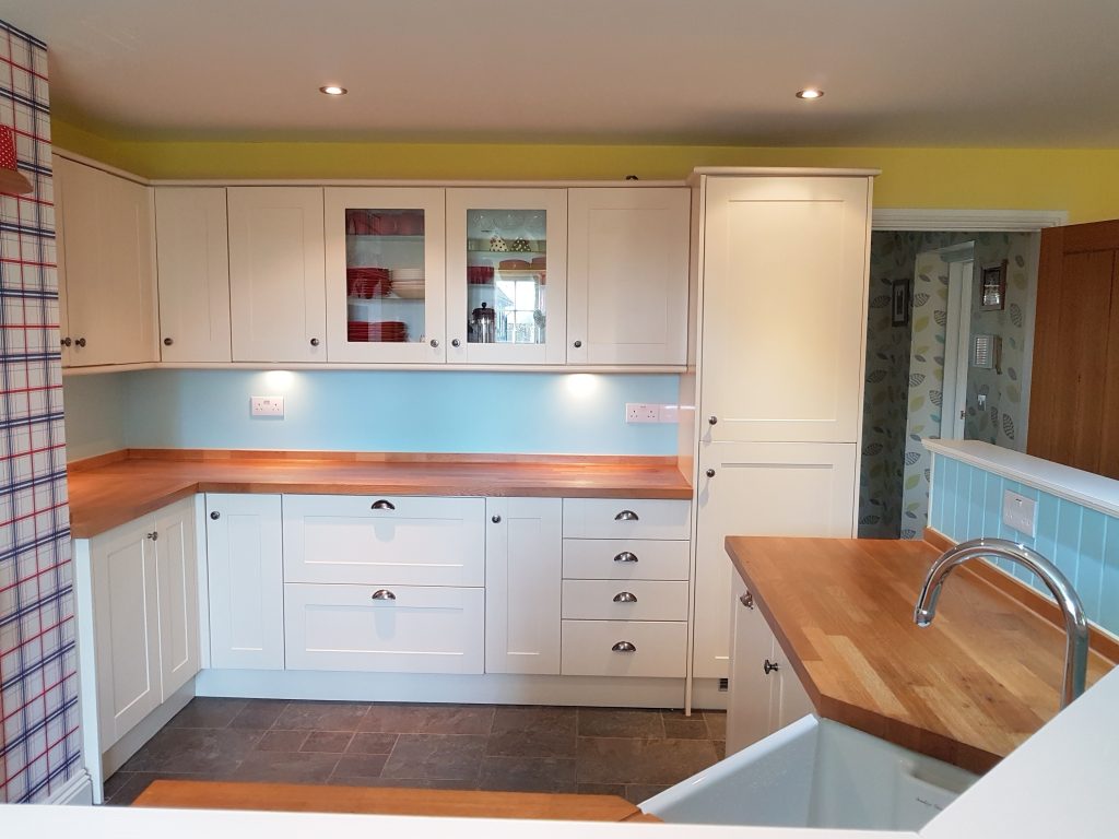 Howdens Burford Kitchen With Worktop and Fridge/Freezer- Used - The ...