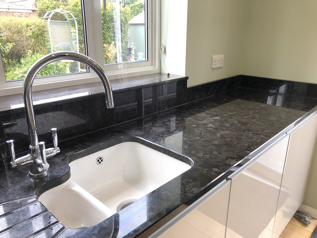 Alno Kitchen With Granite Worktops | The Used Kitchen Company