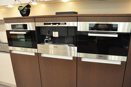 Ex-display Poggenpohl Segmento Mineral Beige And Marsh Oak Kitchen ...