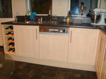 Approx 6yr Old Howdens Kitchen with Appliances