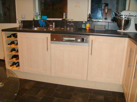 Approx 6yr Old Howdens Kitchen with Appliances