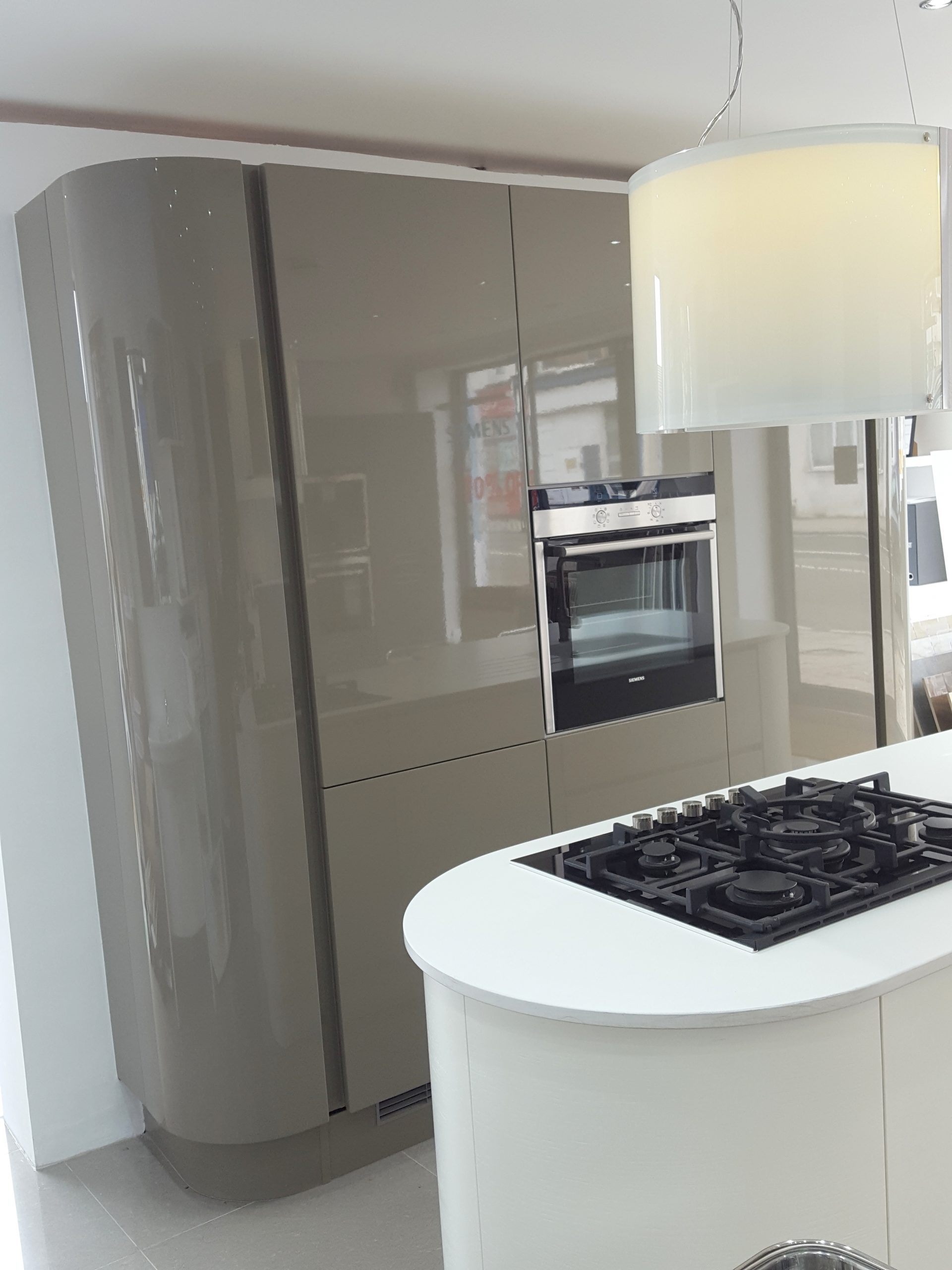 Ex Display Composit Maxima Kitchen with Silestone Worktops & Appliances ...