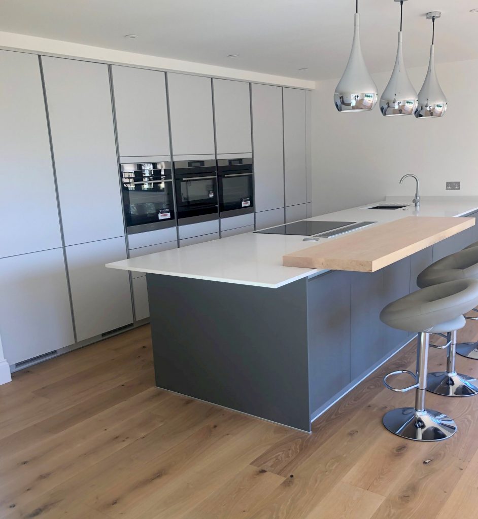 Brigitte Kitchen With Island, Quartz Worktop, Stools and Lights ...