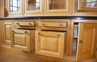 Approx 7yr Old Clive Christian Study