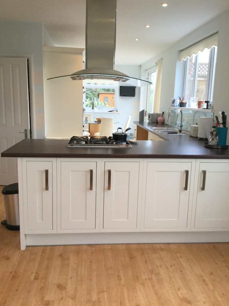 Howdens Tewkesbury Antique Kitchen ] The Used Kitchen Company